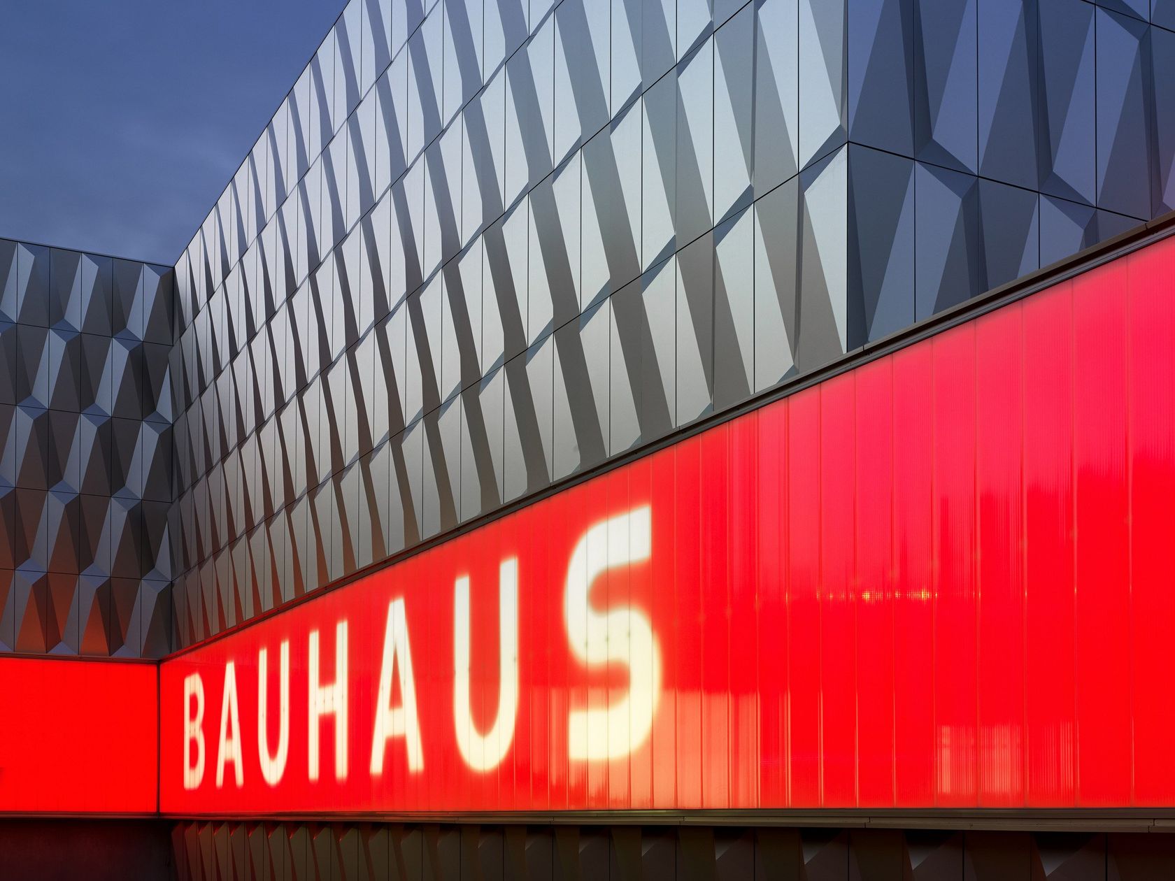 ALUCOBOND® solid & metallic colours Aluminium composite panel By 3A ...