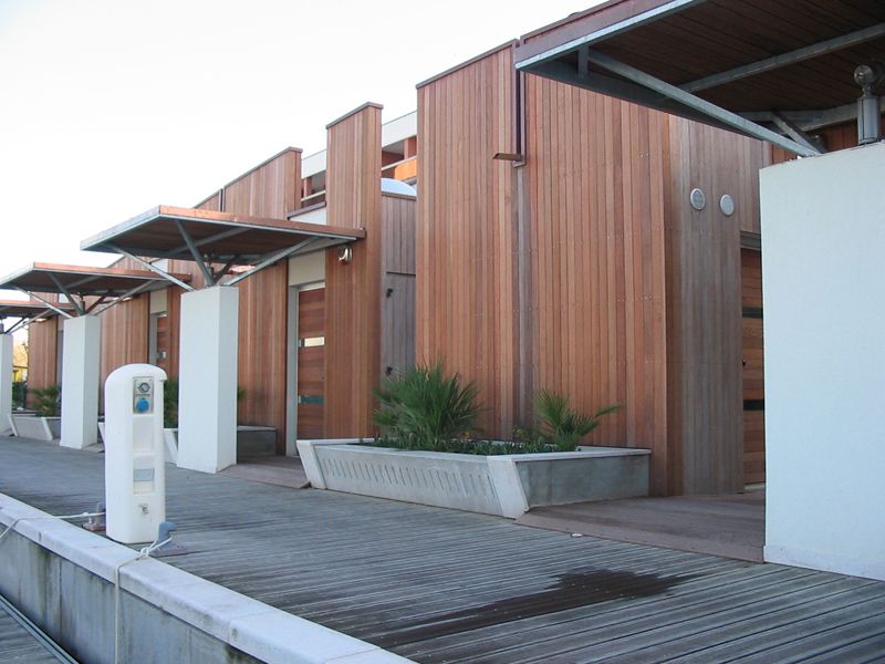 Painel de madeira para fachada / Deck ANGELIM AMARGOSO By Ravaioli Legnami