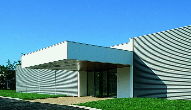 Metal sheet and panel for facade SINUS® By VMZINC