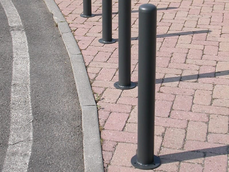 Galvanized steel bollard ECO CITY By A.U.ESSE