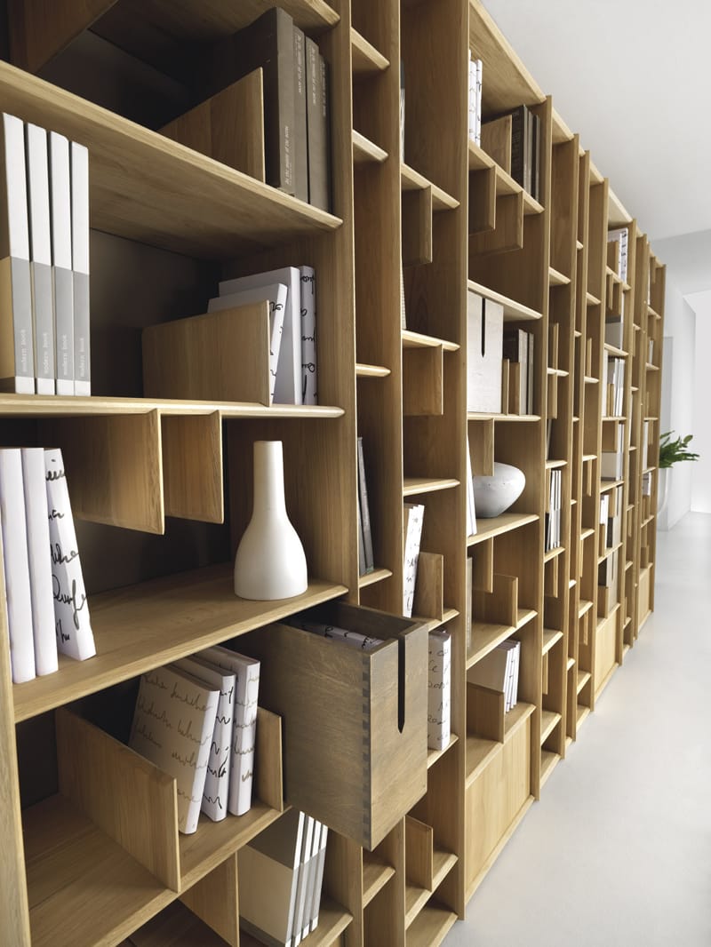 Wall-mounted wooden bookcase ESPACE By Domus Arte design Enrico Bedin