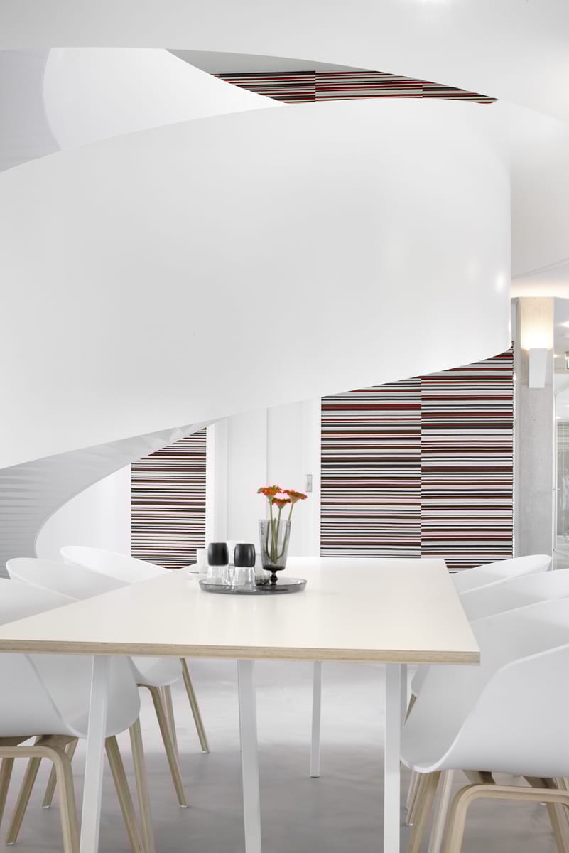 BuzziBrickBack By BuzziSpace