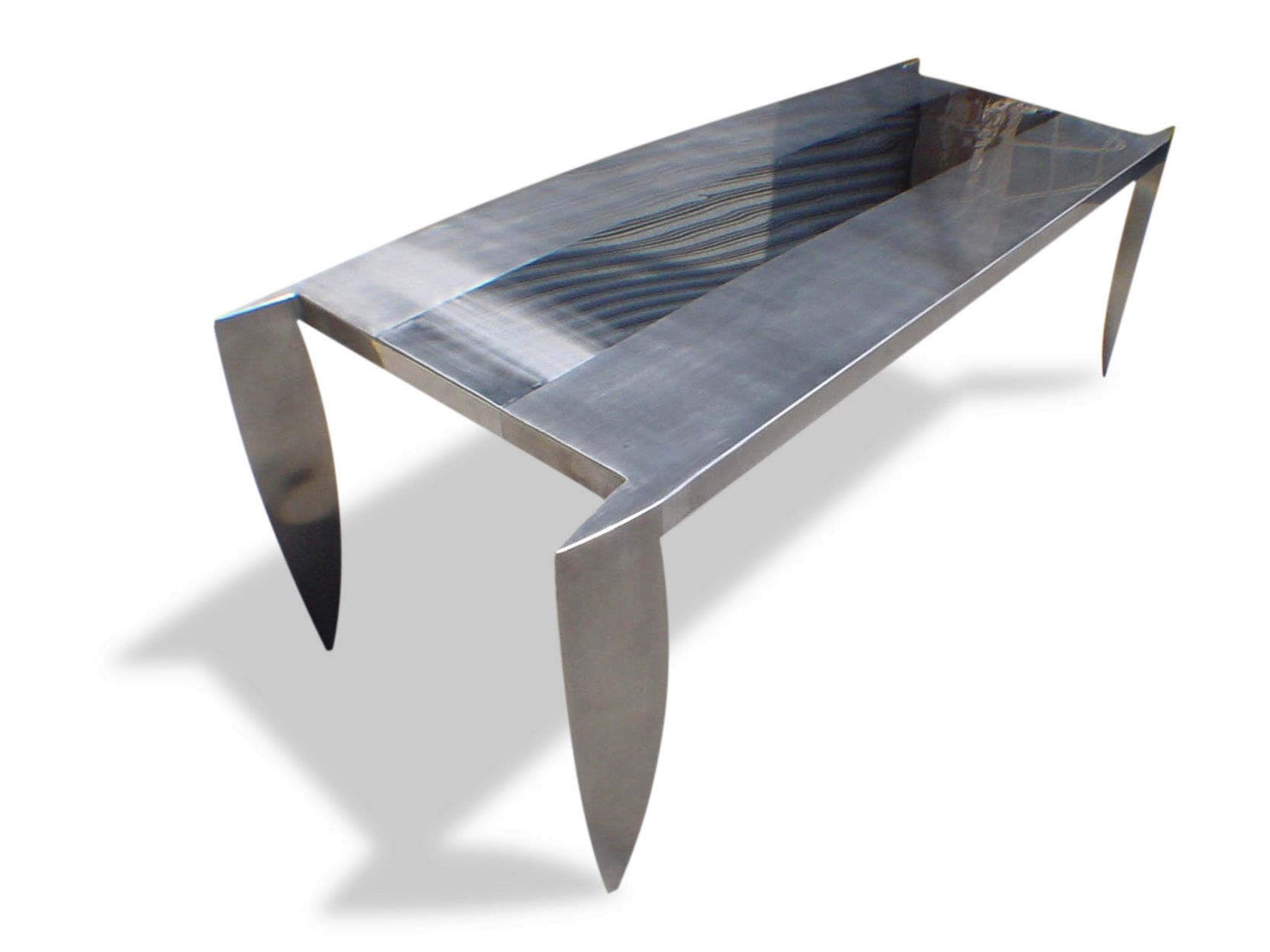 Steel table DAGGER By ICI ET LÀ