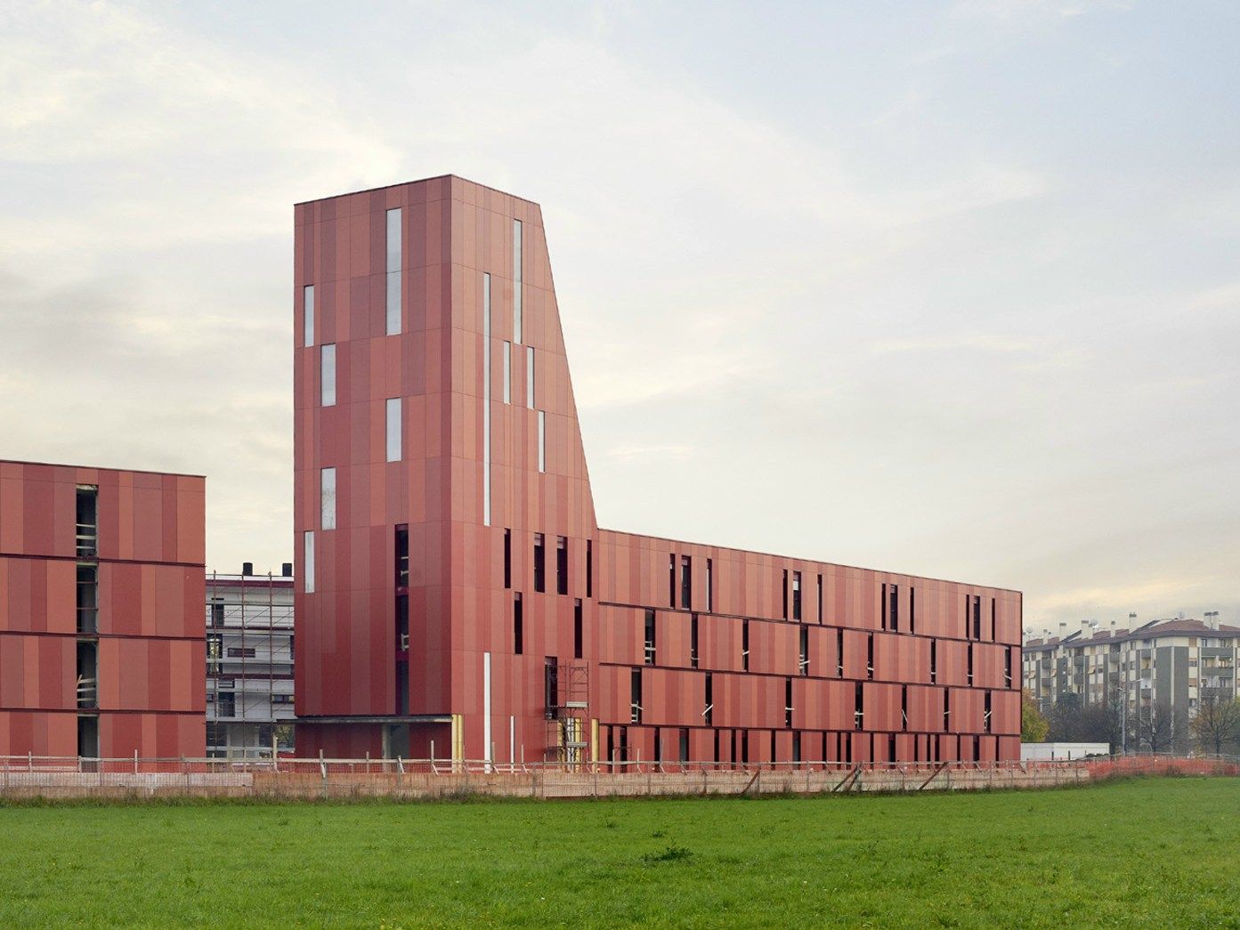 Roofing panel and sheet in fibre cement SWISSPEARL® By SWISSPEARL Italia