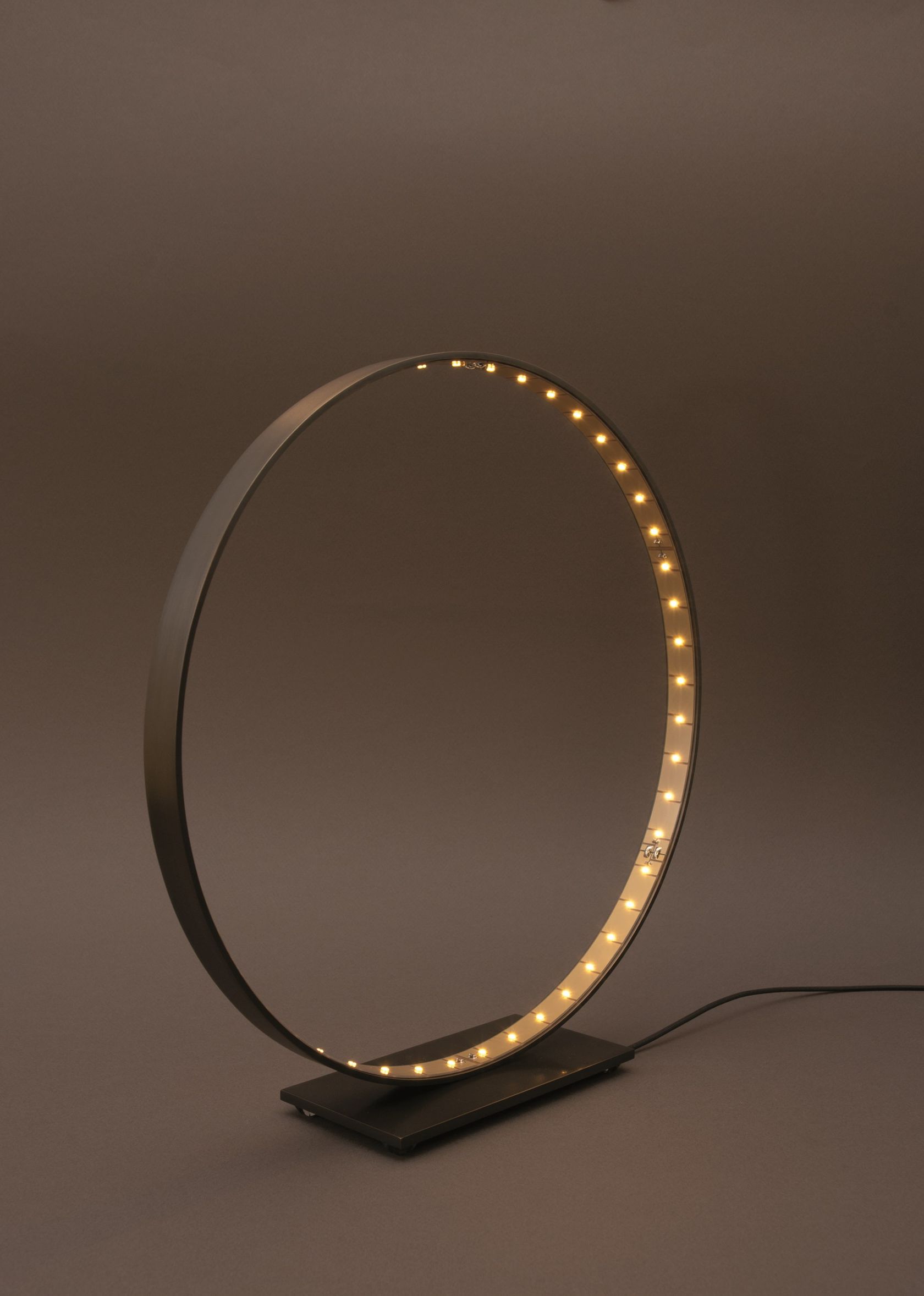 LED direct-indirect light table lamp MICRO By Le Deun Luminaires