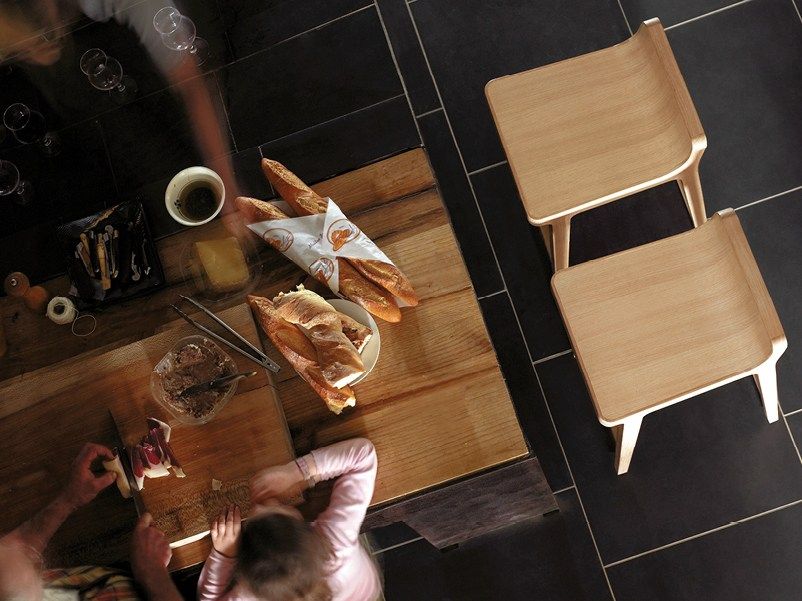 EMEA | High stool By ALKI design Jean Louis Iratzoki