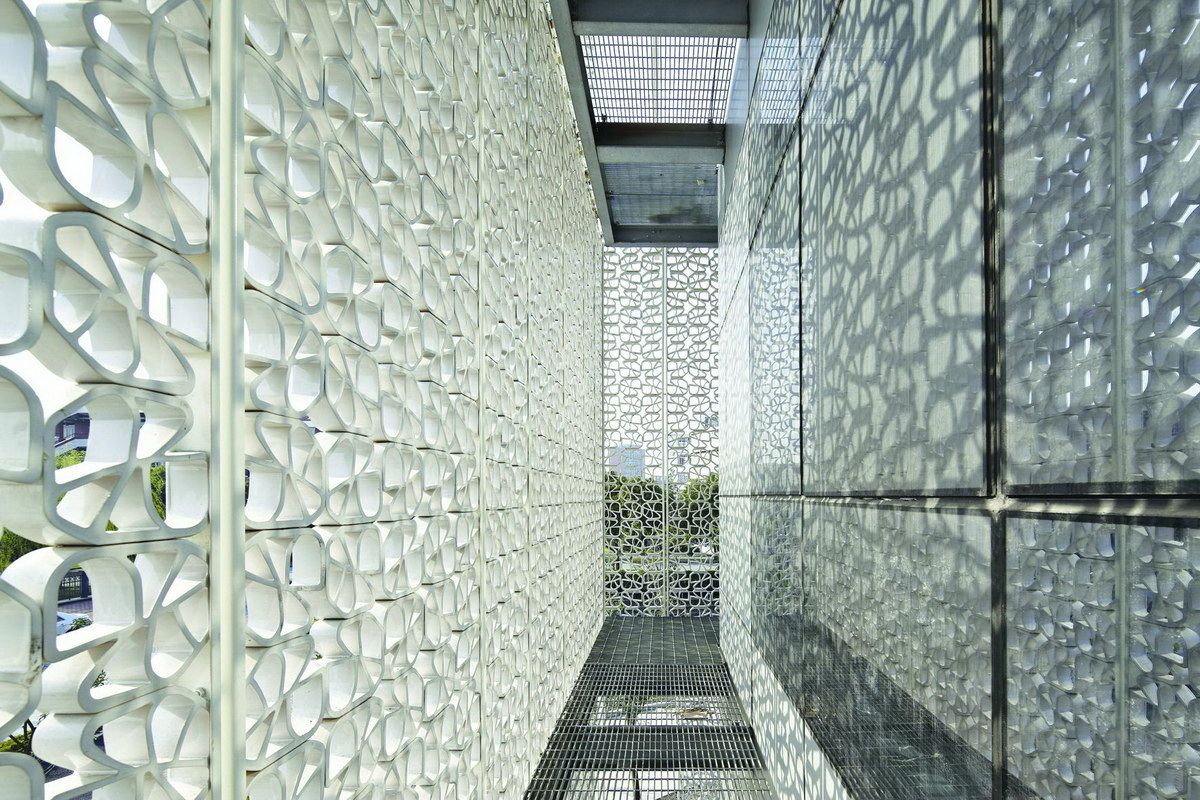 SHANGHAI Solar shading By CEIPO CERAMICHE