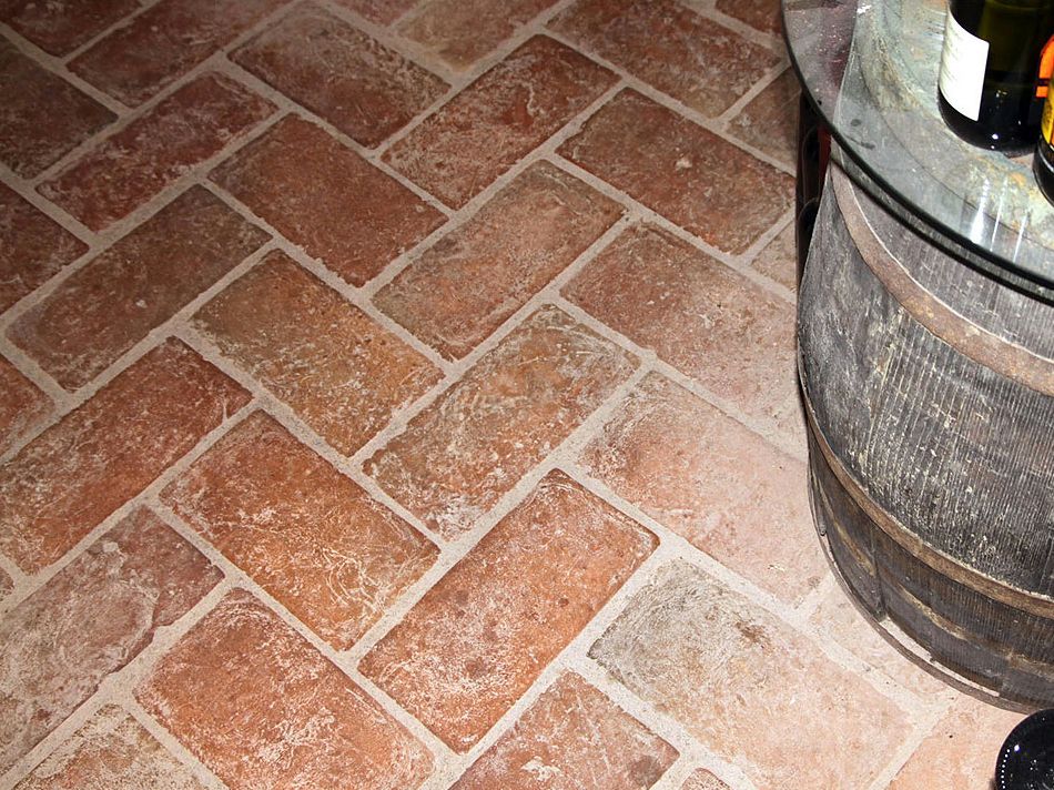 Piso de barro cozido para interior e exterior HANDMADE TERRACOTTA By B ...