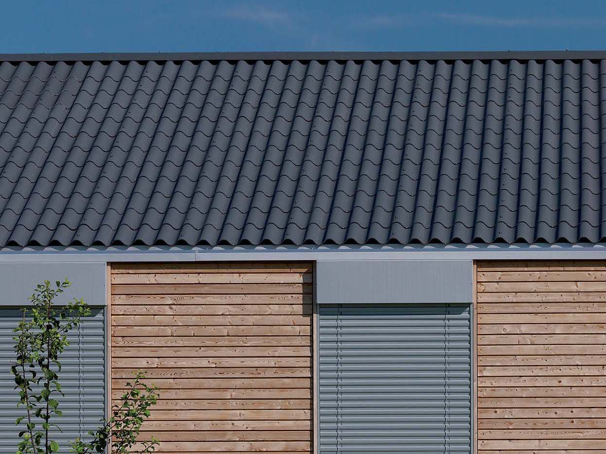 Roofing panel and sheet in fibre cement STRUCTA CLASSICA By SWISSPEARL ...