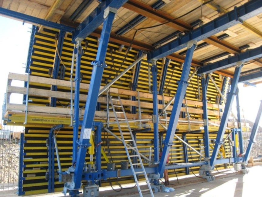 Formwork system for load-bearing wall DokaCC By Doka Italia