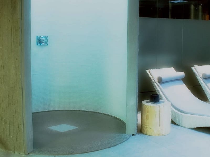 Rigole de douche en acier inoxydable DEFLOW Q By OMP