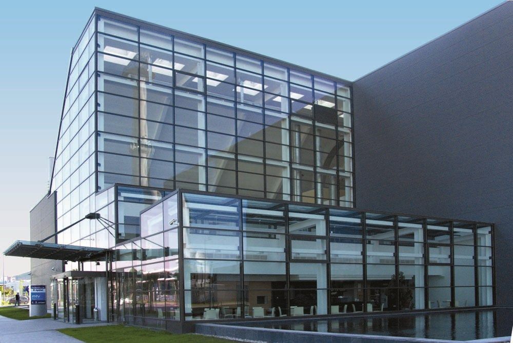 Continuous facade system WICTEC 50 HI By WICONA