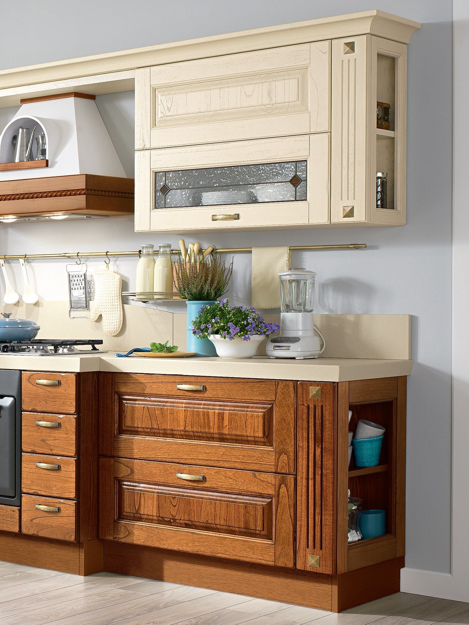 LAURA | Walnut kitchen By Cucine Lube