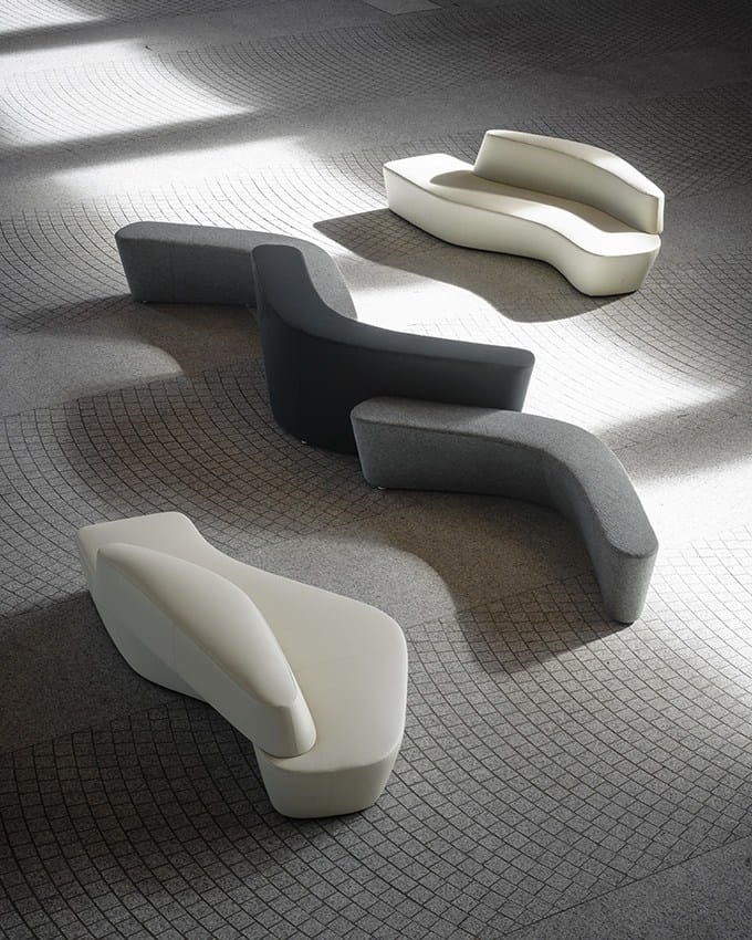 POLAR PERCH Modular bench with back By Tacchini | design Pearson Lloyd