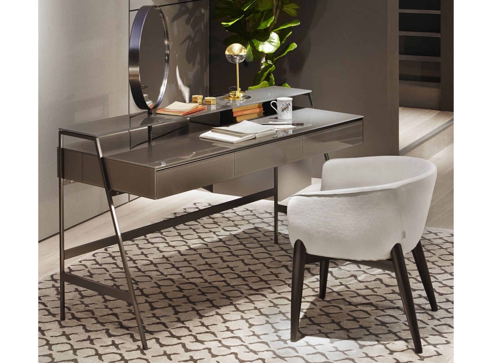 VENERE Dressing table By Gallotti&Radice | design Carlo Colombo