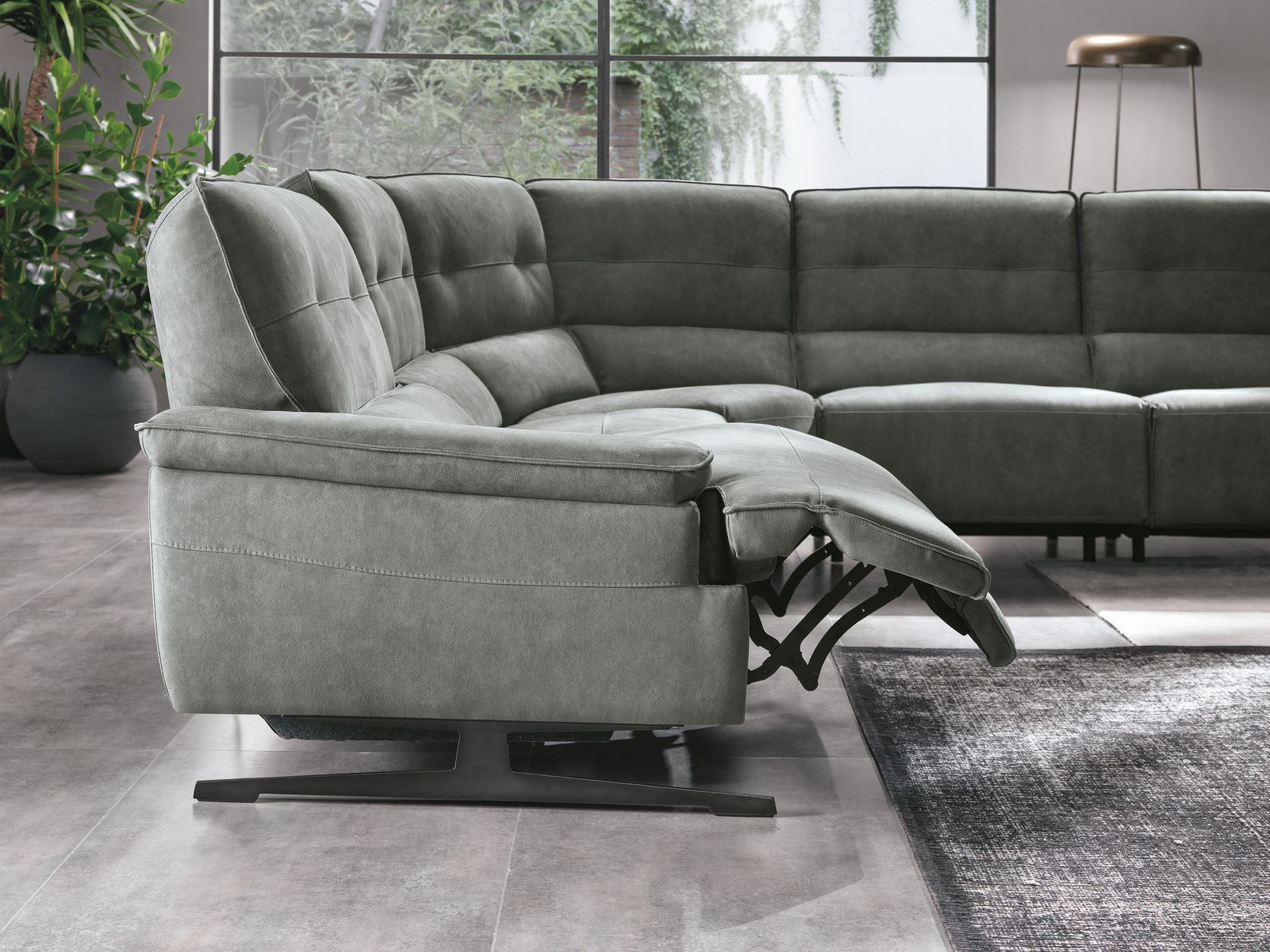 Recliner leather sofa RAFFAELLO By Max Divani