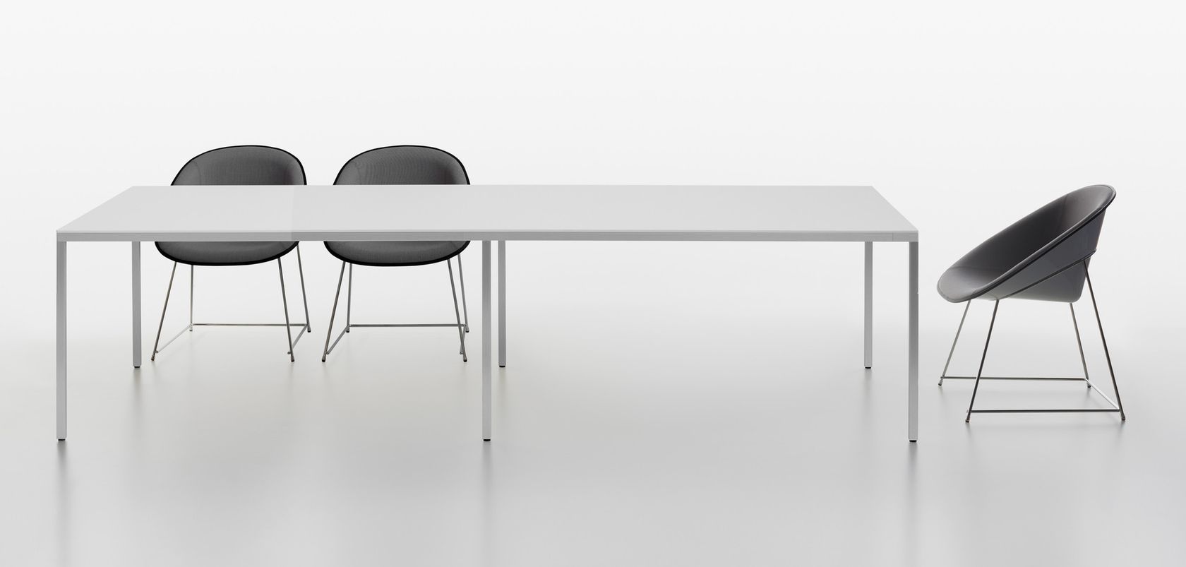 FILA | Mesa rectangular Colección Fila By Plank diseño Konstantin Grcic