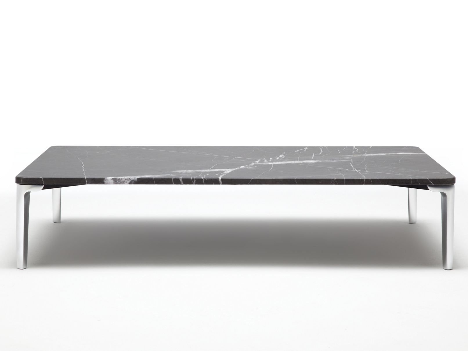 ROLF BENZ 971 | Rectangular coffee table By Rolf Benz design Gino Carollo
