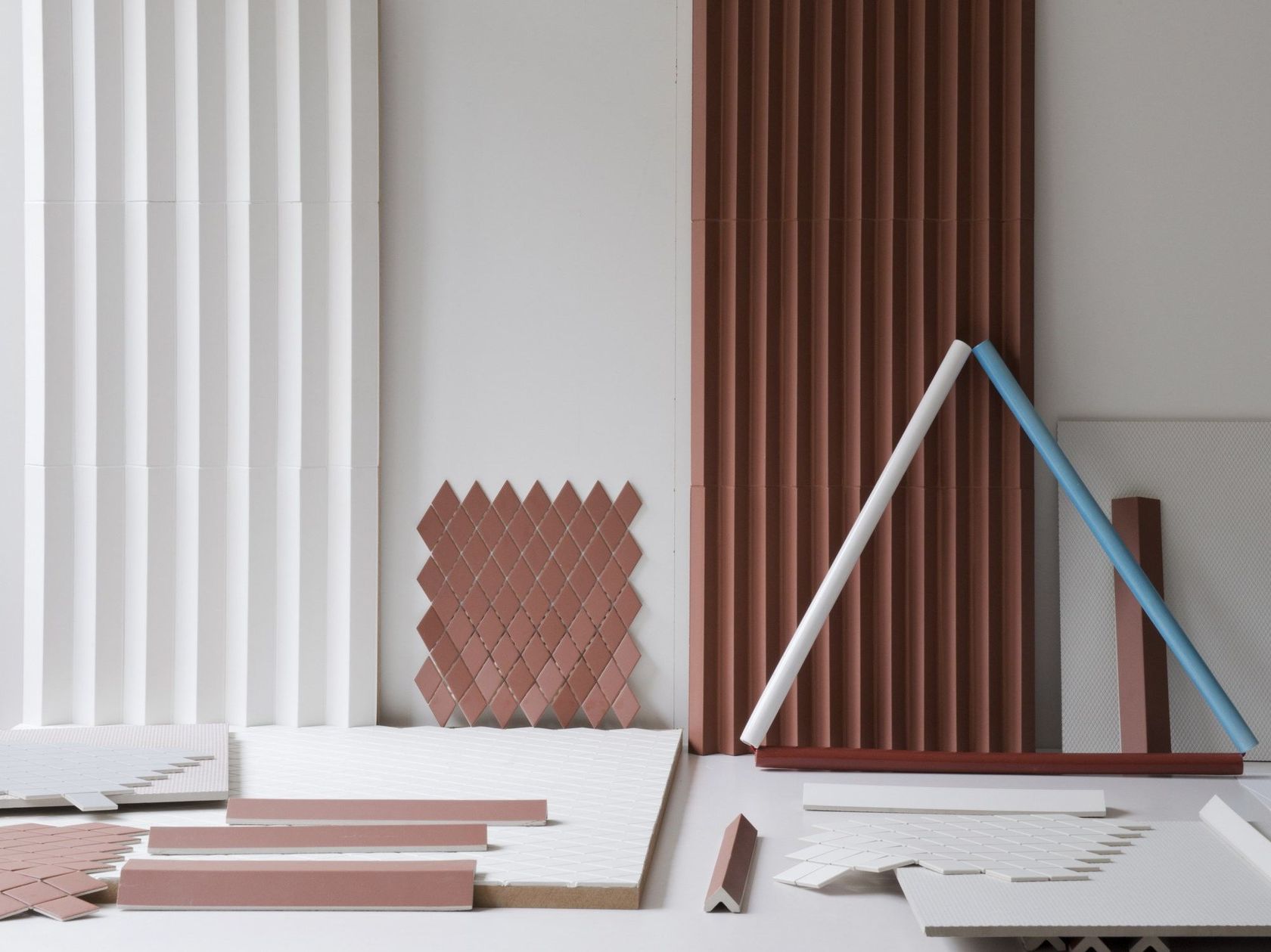 ROMBINI TRIANGLE RED Porcelain stoneware 3D Wall Cladding By Mutina ...