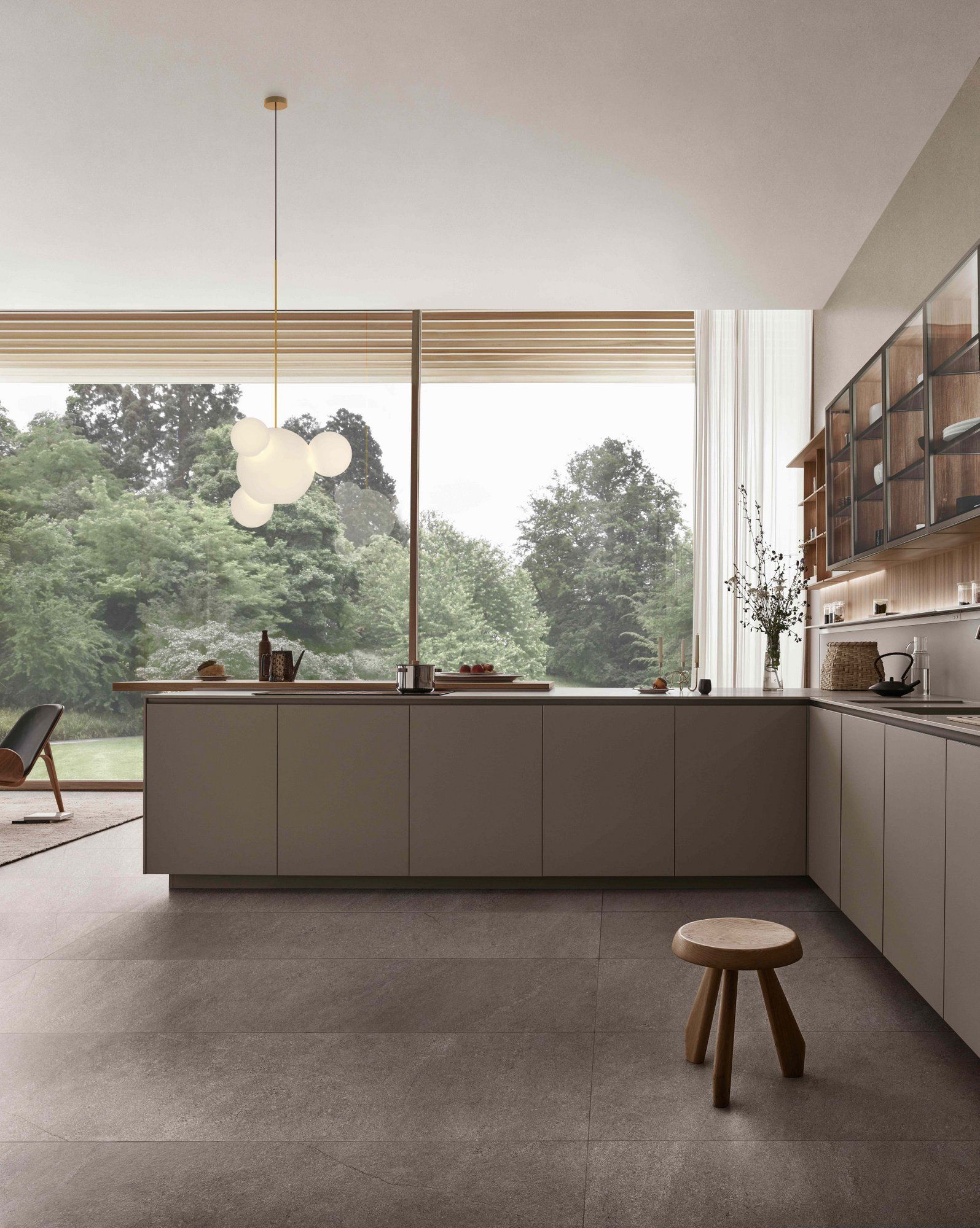 SIGN Kitchen with peninsula By ERNESTOMEDA | design Giuseppe Bavuso