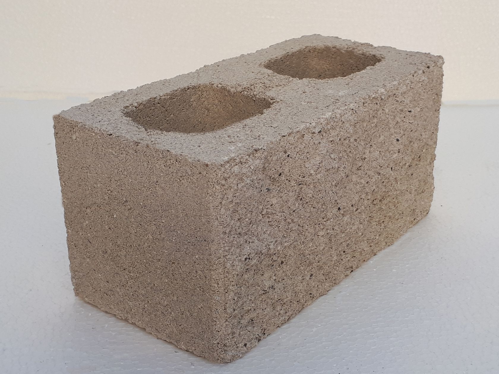 SML12 | Bloque de hormigón aligerado para exteriores By Edil Leca Murature