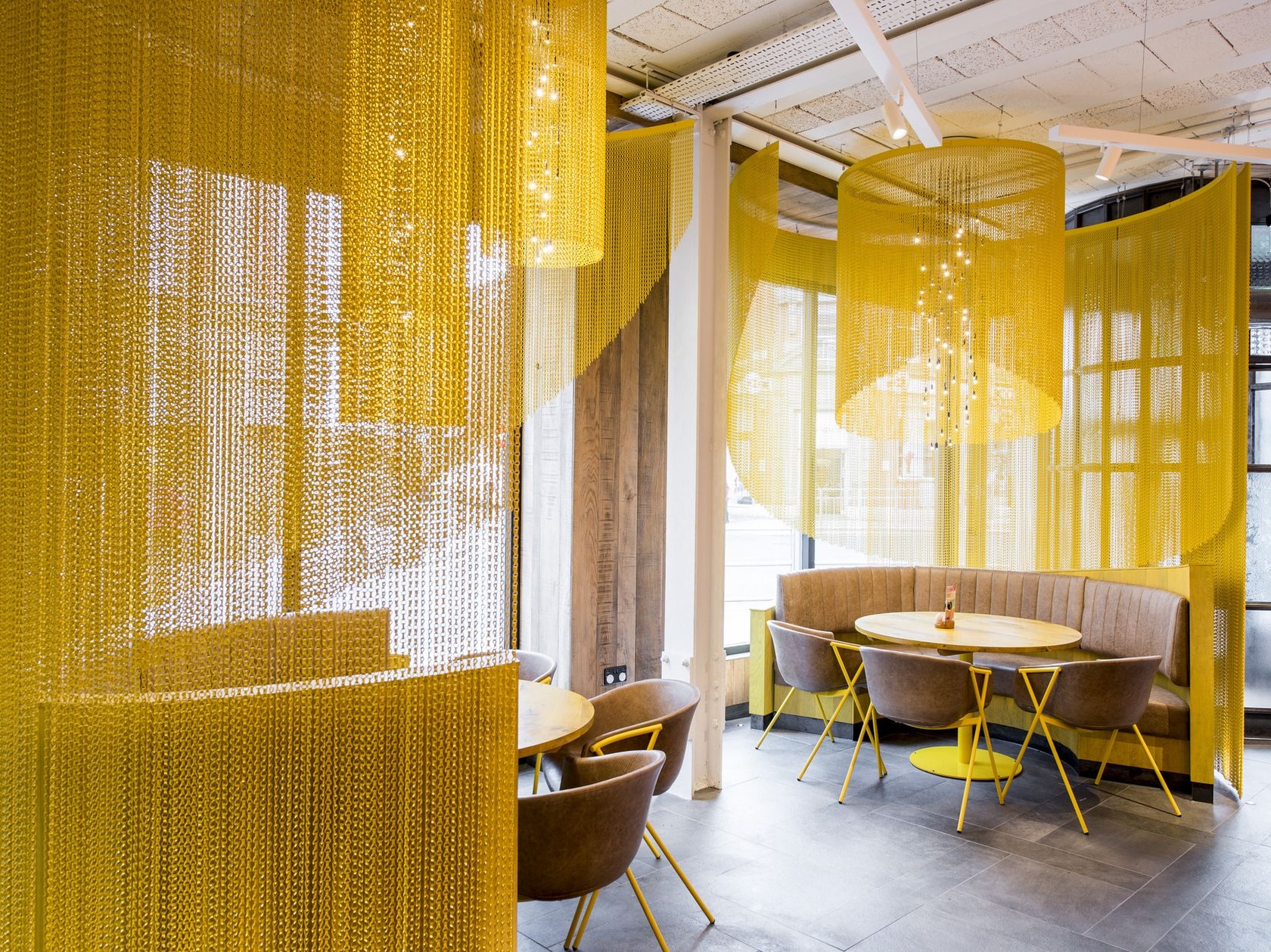 Kriskadecor: Anodised aluminium chains | Archiproducts