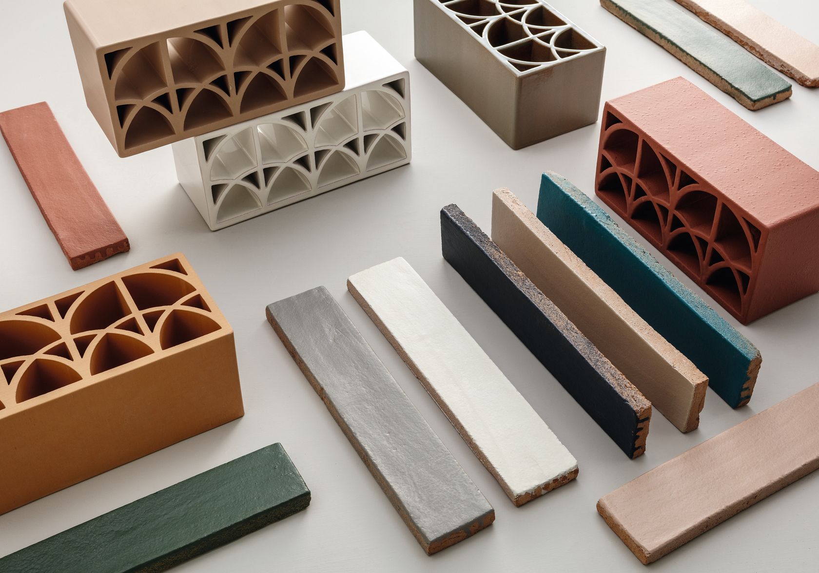 Modular terracotta Partition wall SPLIT Split & Fornace Collection By ...