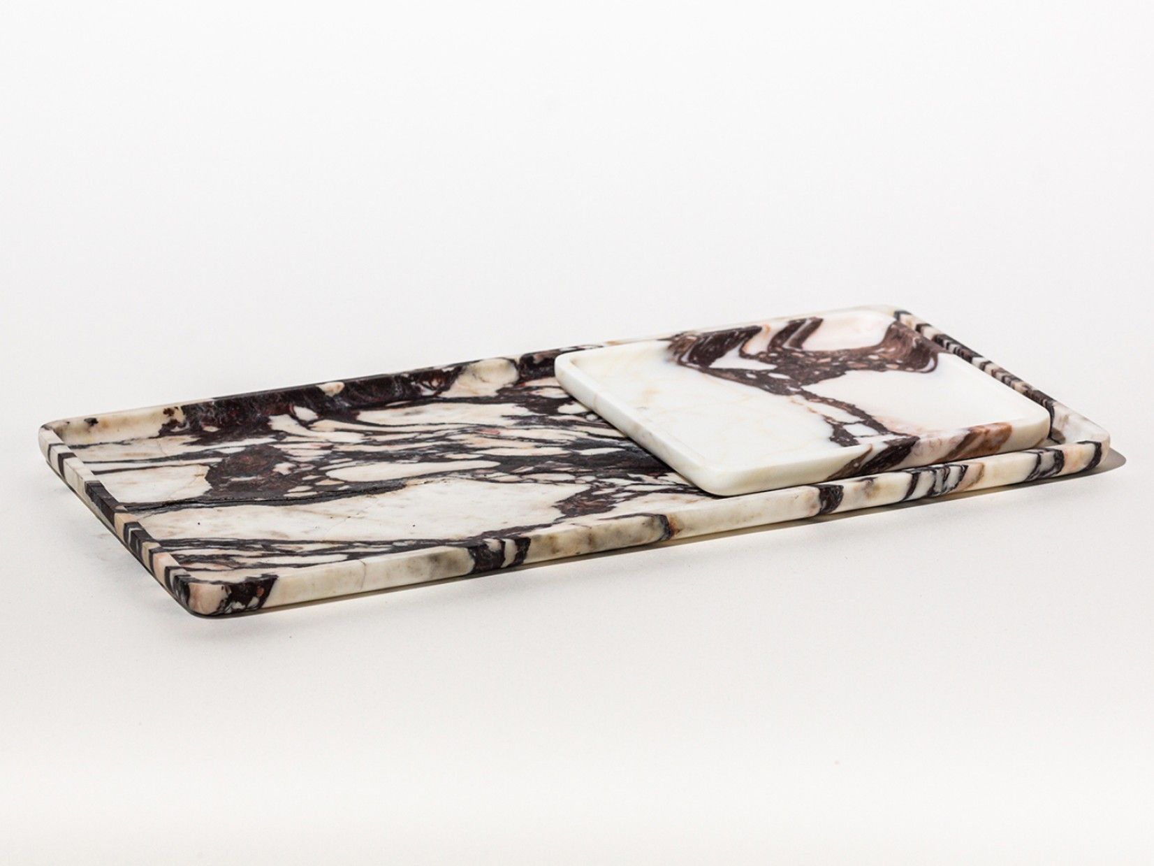 Rectangular marble tray SQUARE TRAY CALACATTA VIOLA By Maami Home design Fábio Teixeira
