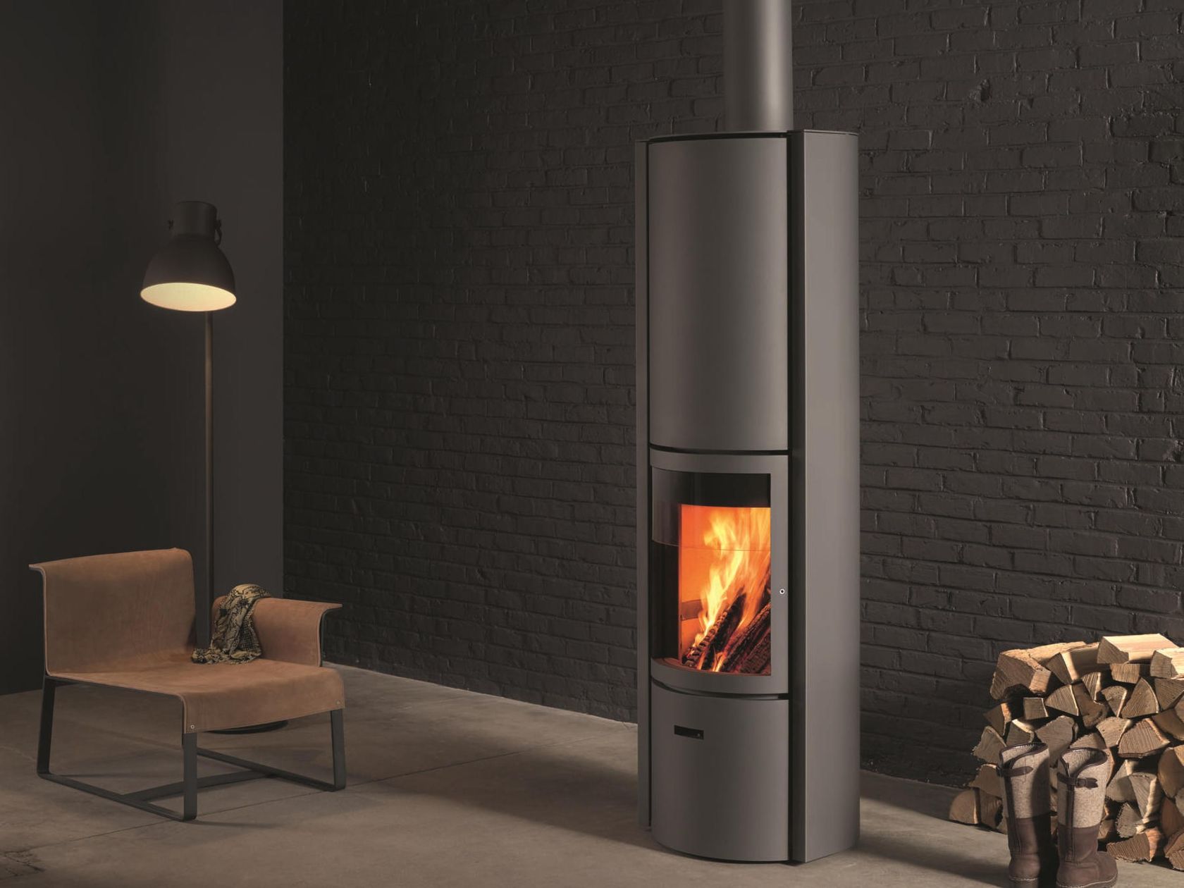 Wood-burning swivel stainless steel stove with Thermal Accumulation ...