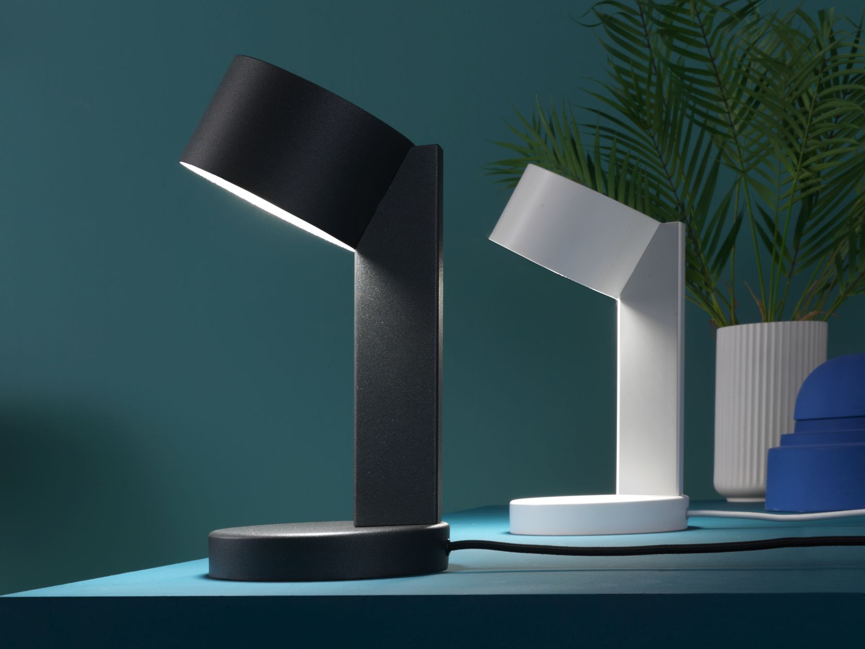 REI | Table lamp Rei Collection By ZAVA design Alessandro Zambelli