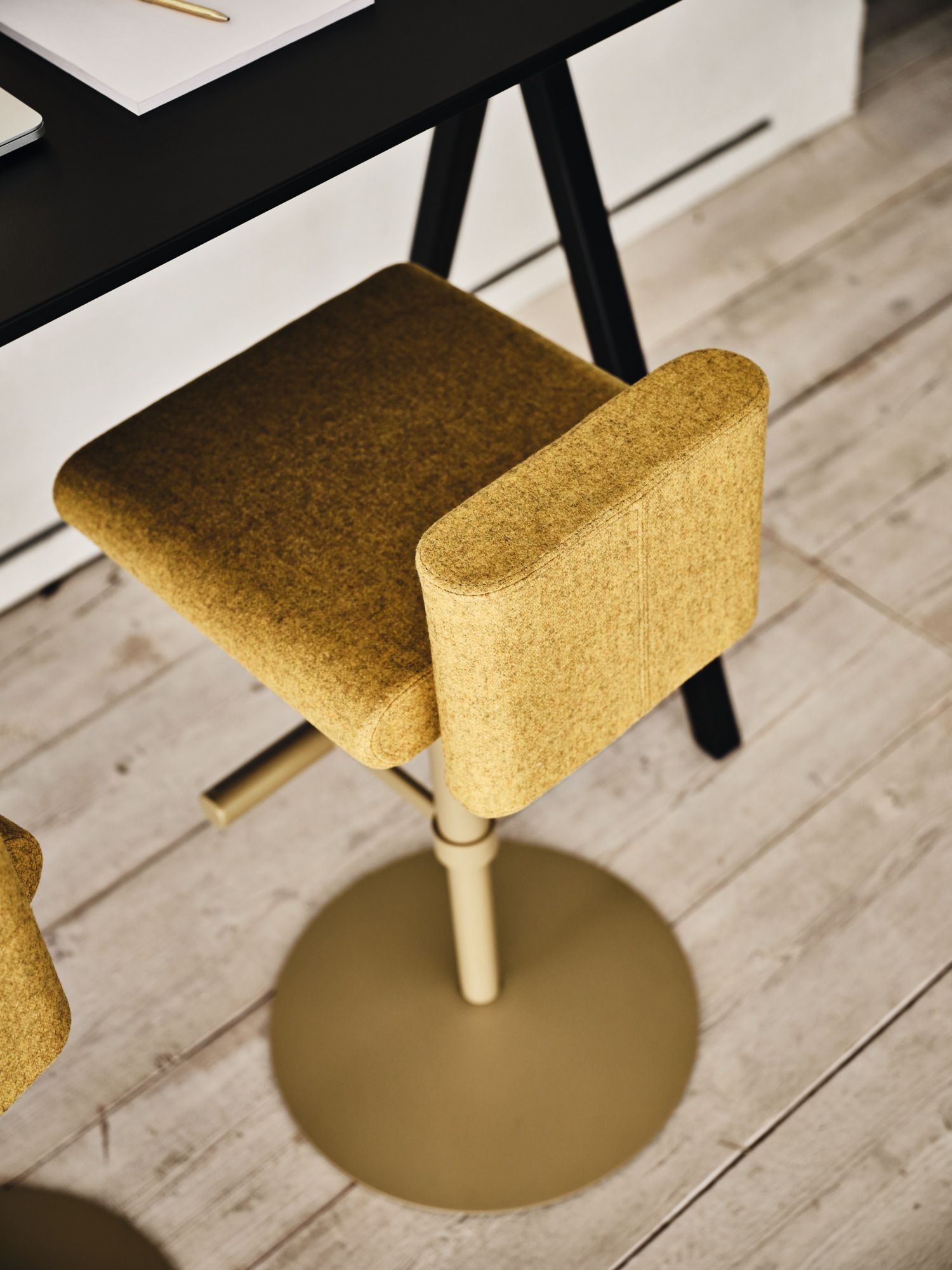 Upholstered fabric stool with gas lift TOY By Midj design Studio Pastina