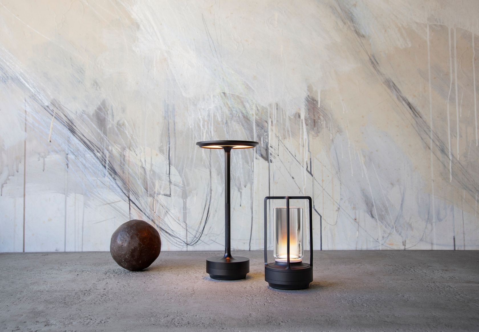 TURN+ ALUMINUM BLACK Table lamp By Ambientec | design Nao Tamura