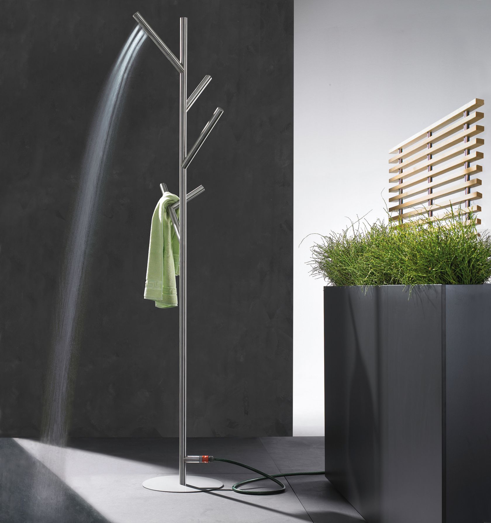 Stainless steel outdoor shower UNDER THE TREE By conmoto design Sieger ...