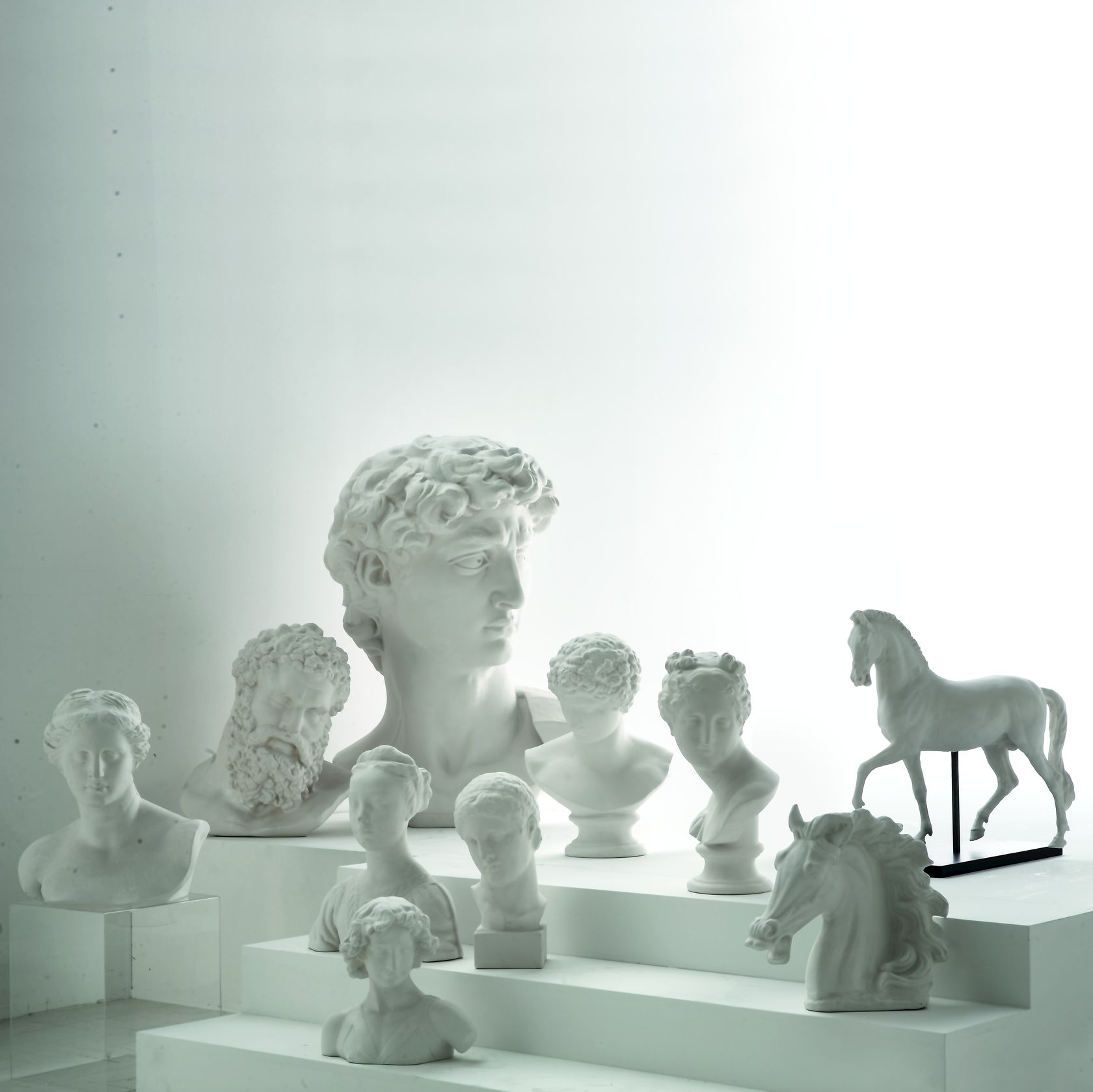 Plaster sculpture VENERE ITALICA By Adriani e Rossi edizioni