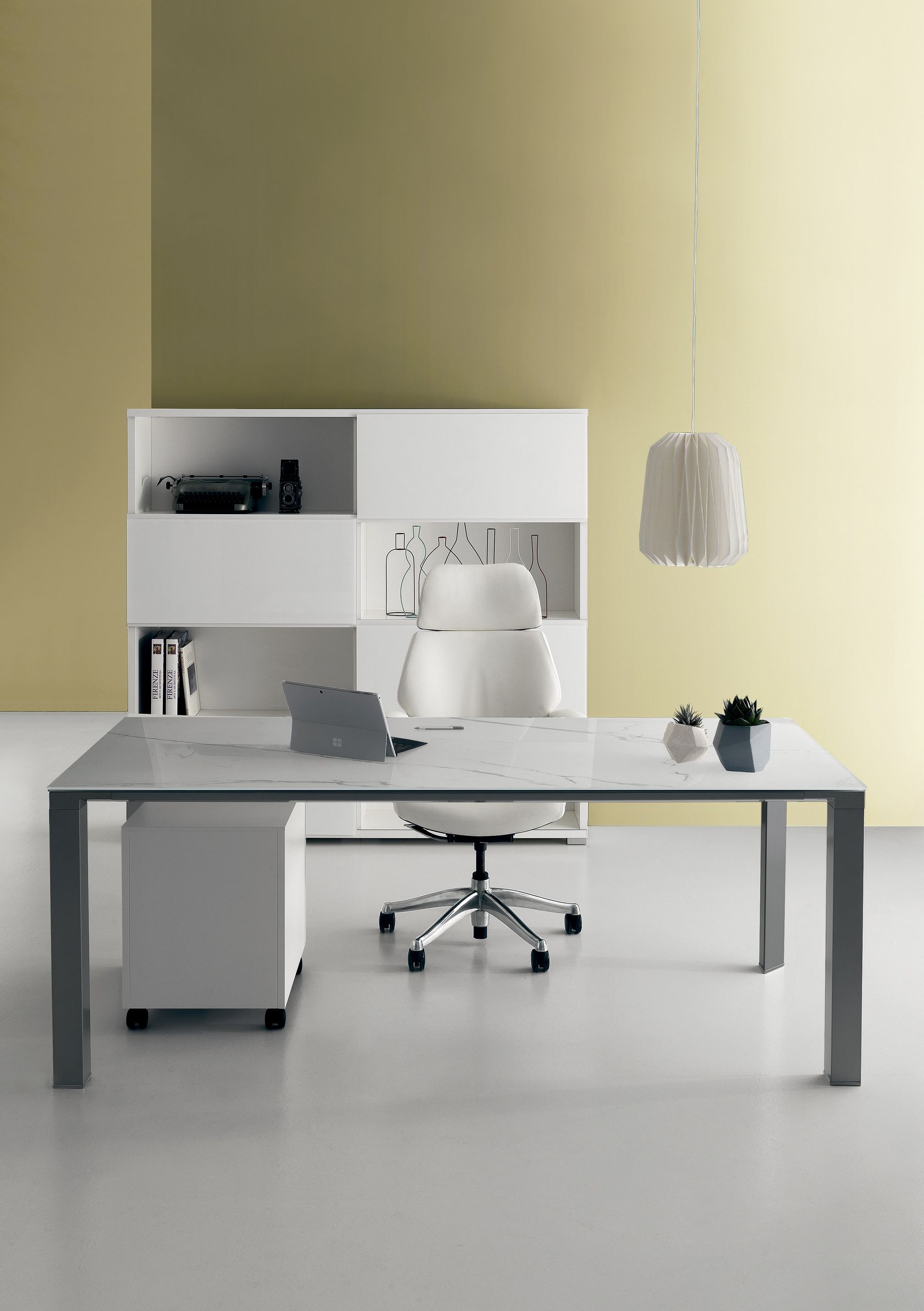 VERTIGO Sectional aluminium office desk By DVO | design Antonio Morello