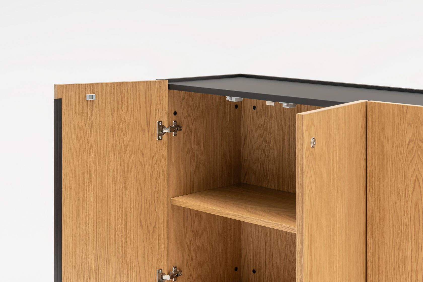 VIGA Low wooden office storage unit with lock By MDD | design YONOH