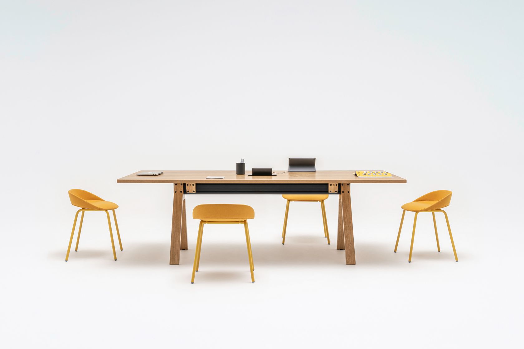 VIGA | Meeting table By MDD design YONOH