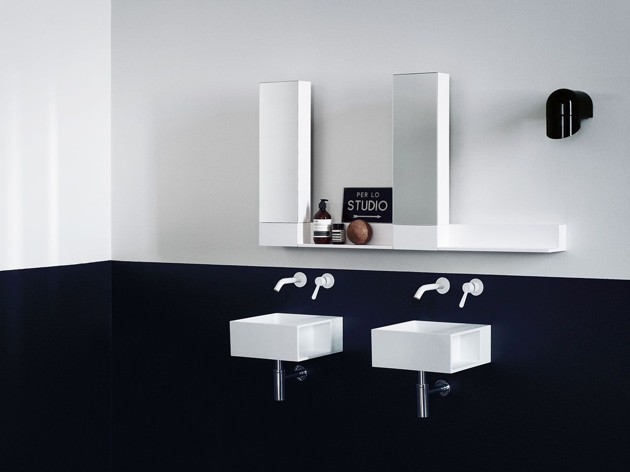 HANDWASH Square wall-mounted Cristalplant® handrinse basin By Agape