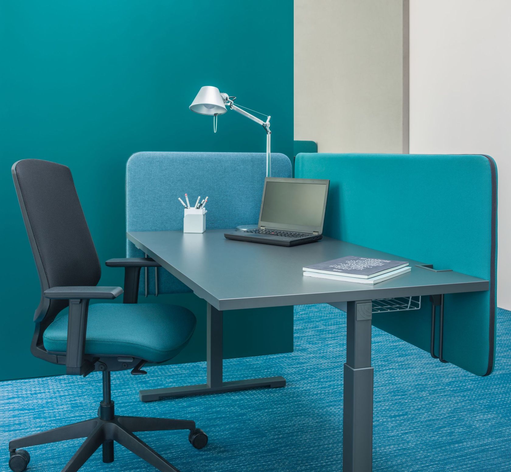 Scrivania ad altezza regolabile rettangolare YAN_T | Scrivania ad ...