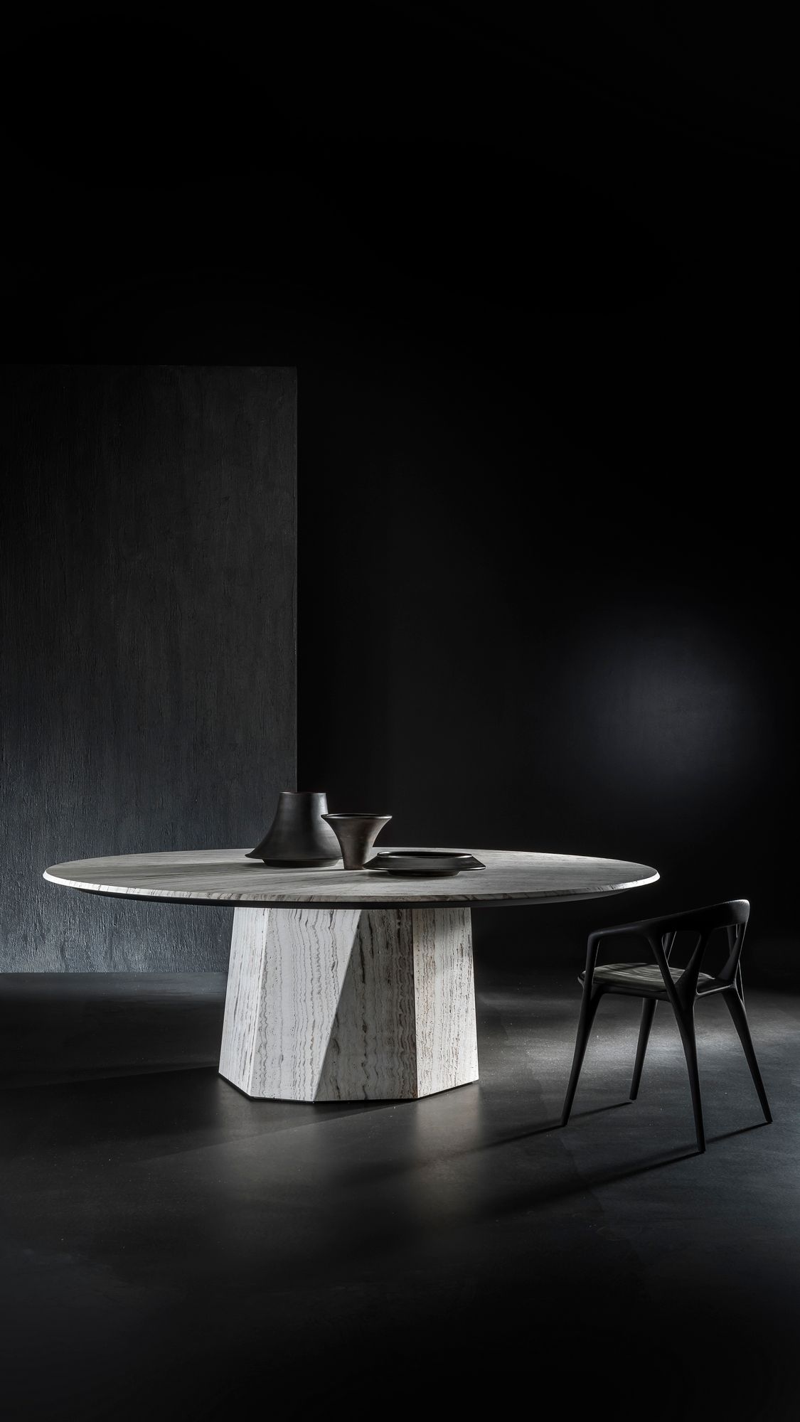 Round stone table ZENITH STONE By Henge design Massimo Castagna