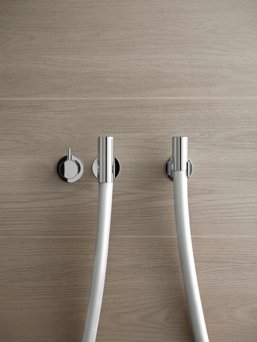 070W | Handbrause mit Schlauch By VOLA