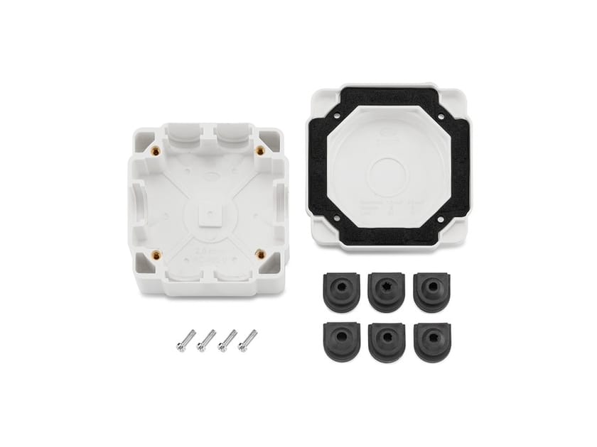 Bakelite junction box white 100923 By THPG