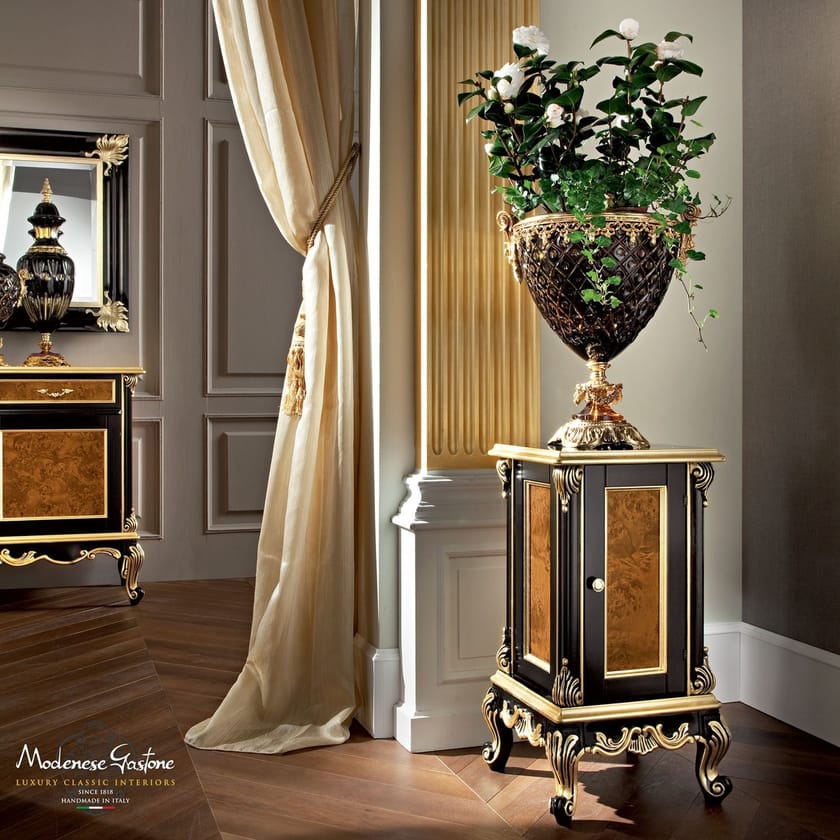 12673 | Pedestal By Modenese Luxury Interiors