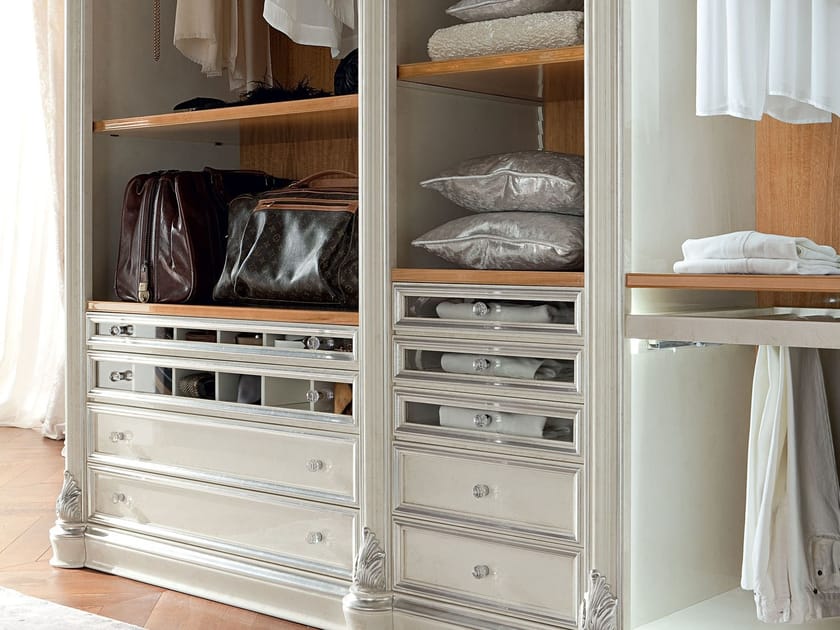 13909 | Walk-in wardrobe Walk-in wardrobe By Modenese Luxury Interiors