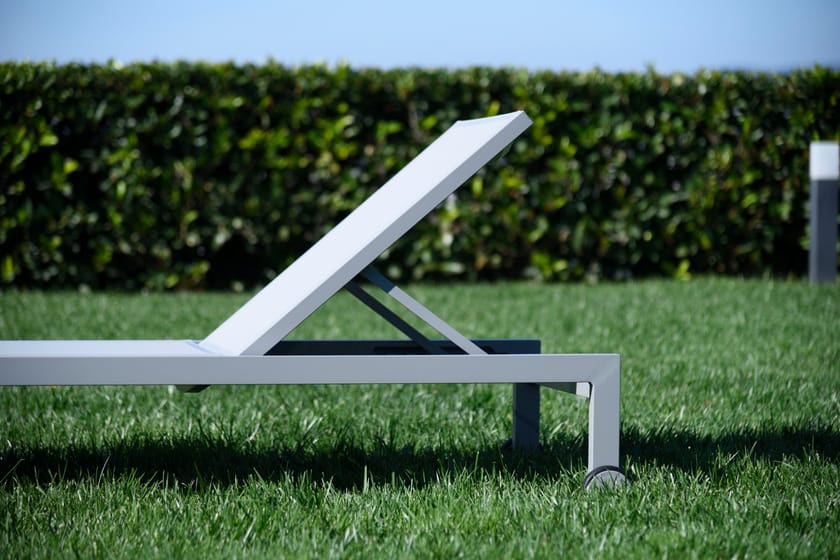 MILOS Recliner aluminium sun lounger By 10Deka