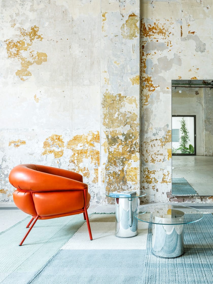 Round tempered glass coffee table 2001 By BD Barcelona Design design ...