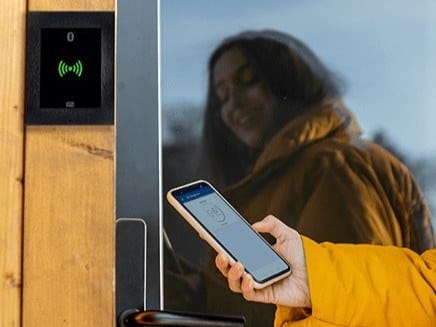 Sistema di building automation per controllo accessi 2N® ACCESS UNIT 2. ...