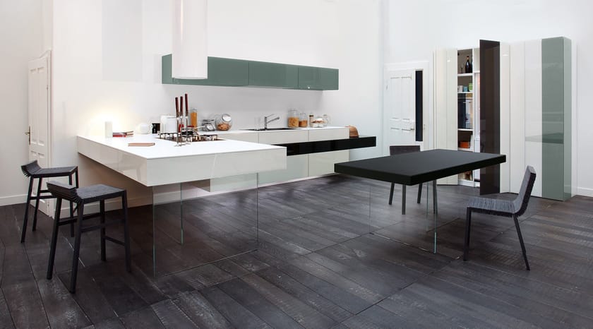 36E8 | Kitchen with peninsula By Lago design Daniele Lago