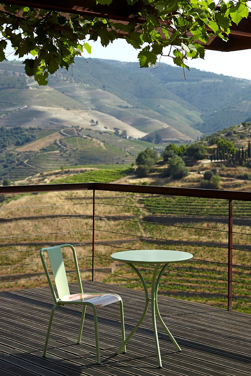 590 | Table By Adico