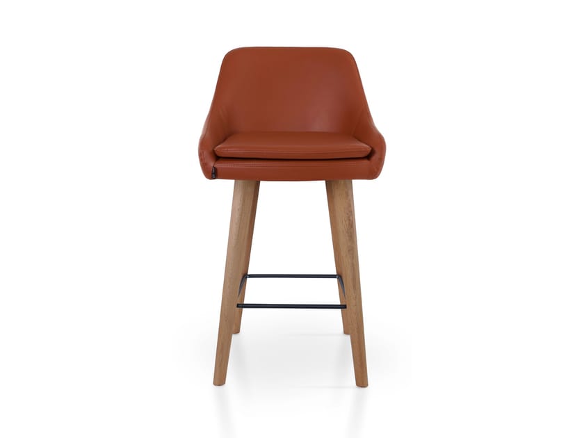 PREMIERE BAR OAK Stool By 5A Design